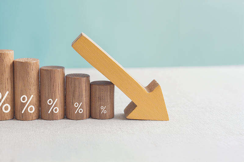 WHAT HAPPENS IF MORTGAGE RATES DROP AFTER YOU’VE APPLIED?